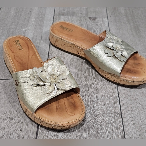 Born | Shoes | Born Metallic Gold Floral Leather Cork Slides Sandals 9m ...